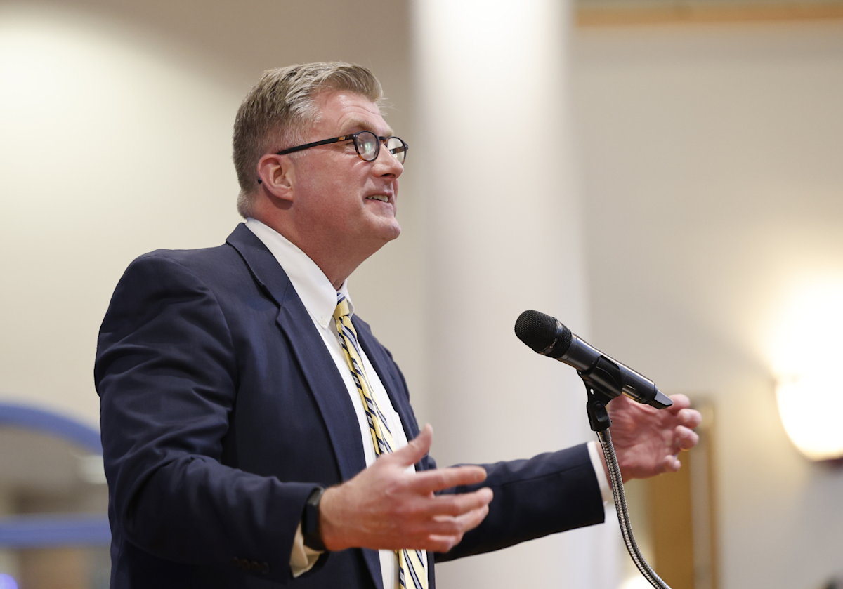 Eric Youngblood ’91 Leads a Meaningful Week as Pastor-in-Residence ...