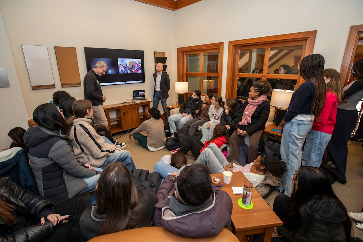 Lawrentians Celebrate Opening of The Ross Room | News Detail
