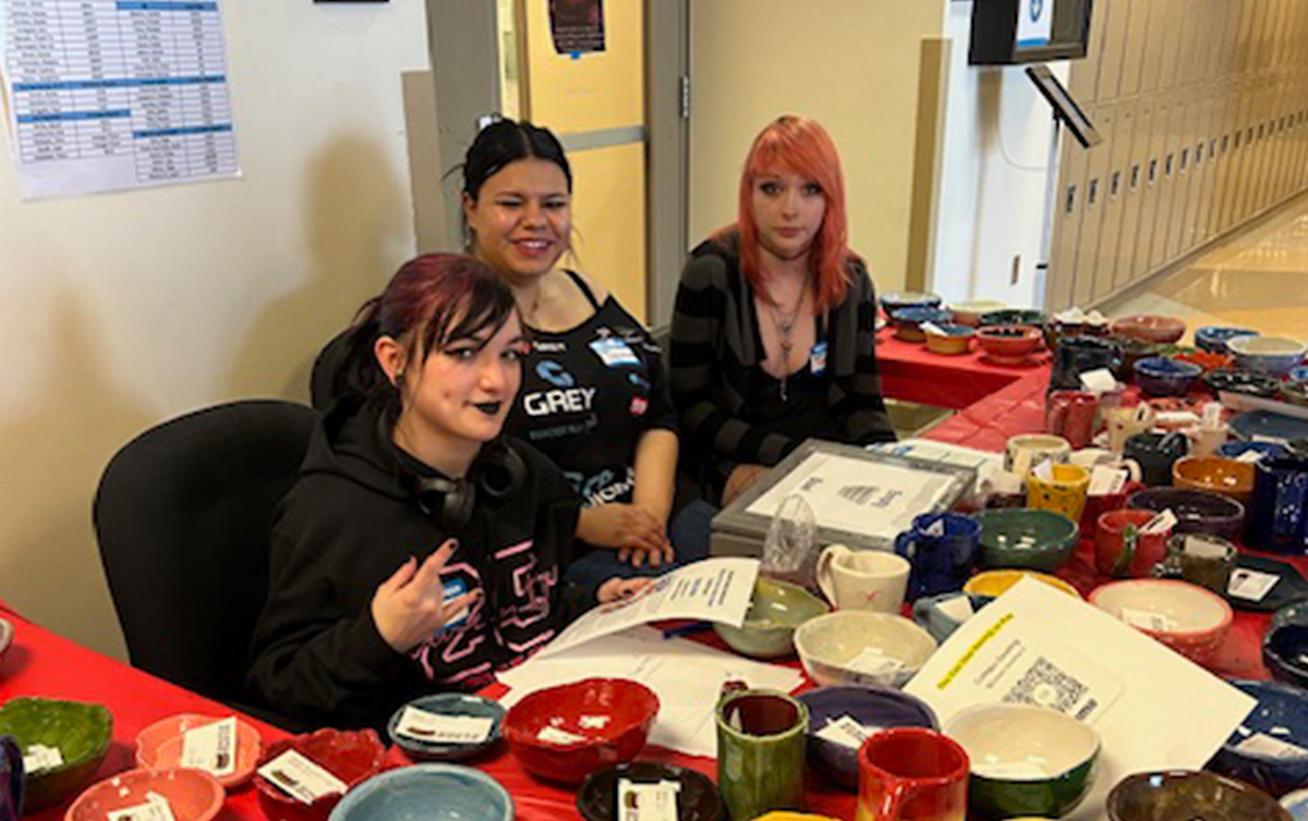 MRHS raises money for Food Bank of the Rockies | News Details