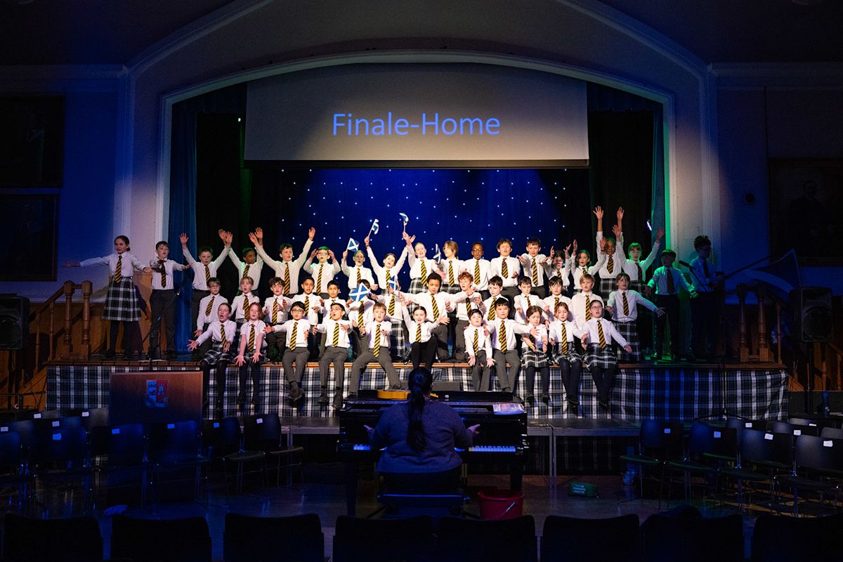 P6 celebrate the vibrant spirit of Scotland | Latest News from Robert ...