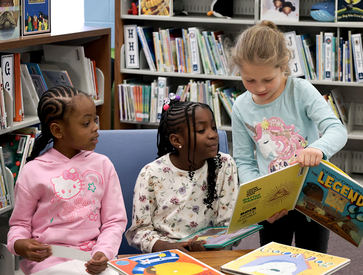 Creating a Literacy-Rich Environment: Tips for Families and Educators ...