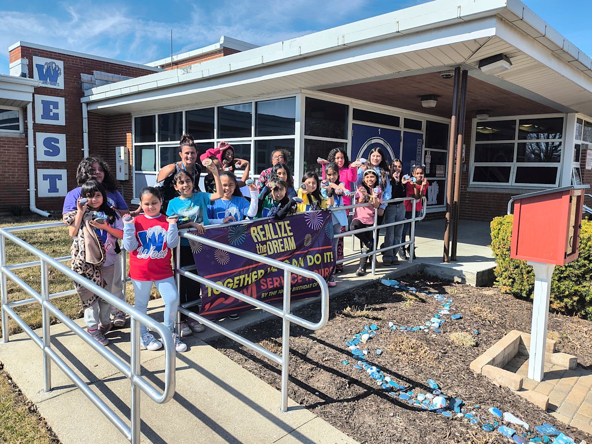 West Elementary’s Spring Fling Brings Fun and School Spirit | News Details