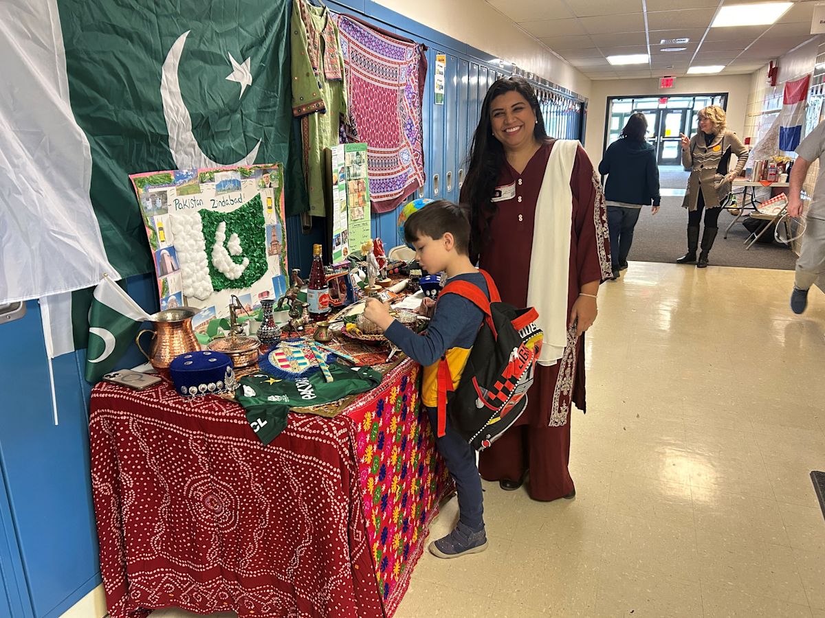 Students Celebrate International Day at Mendon Center Elementary School | Posts Detail