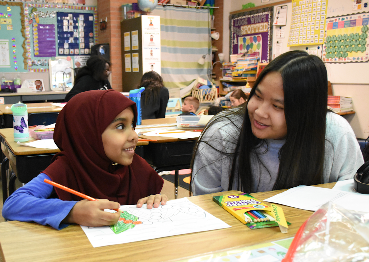 BHS education students connect with elementary teachers, gain classroom ...