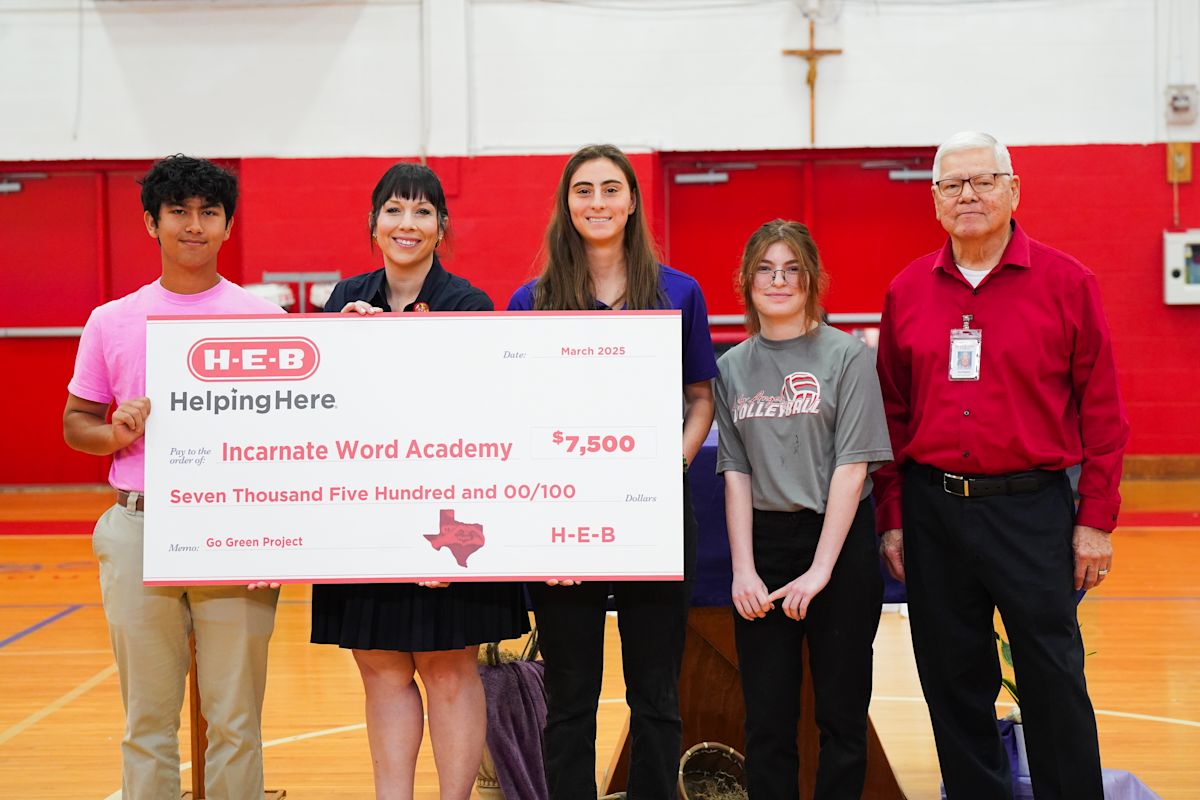 H-E-B Supports Go Green Initiative | News Post - Incarnate Word Academy