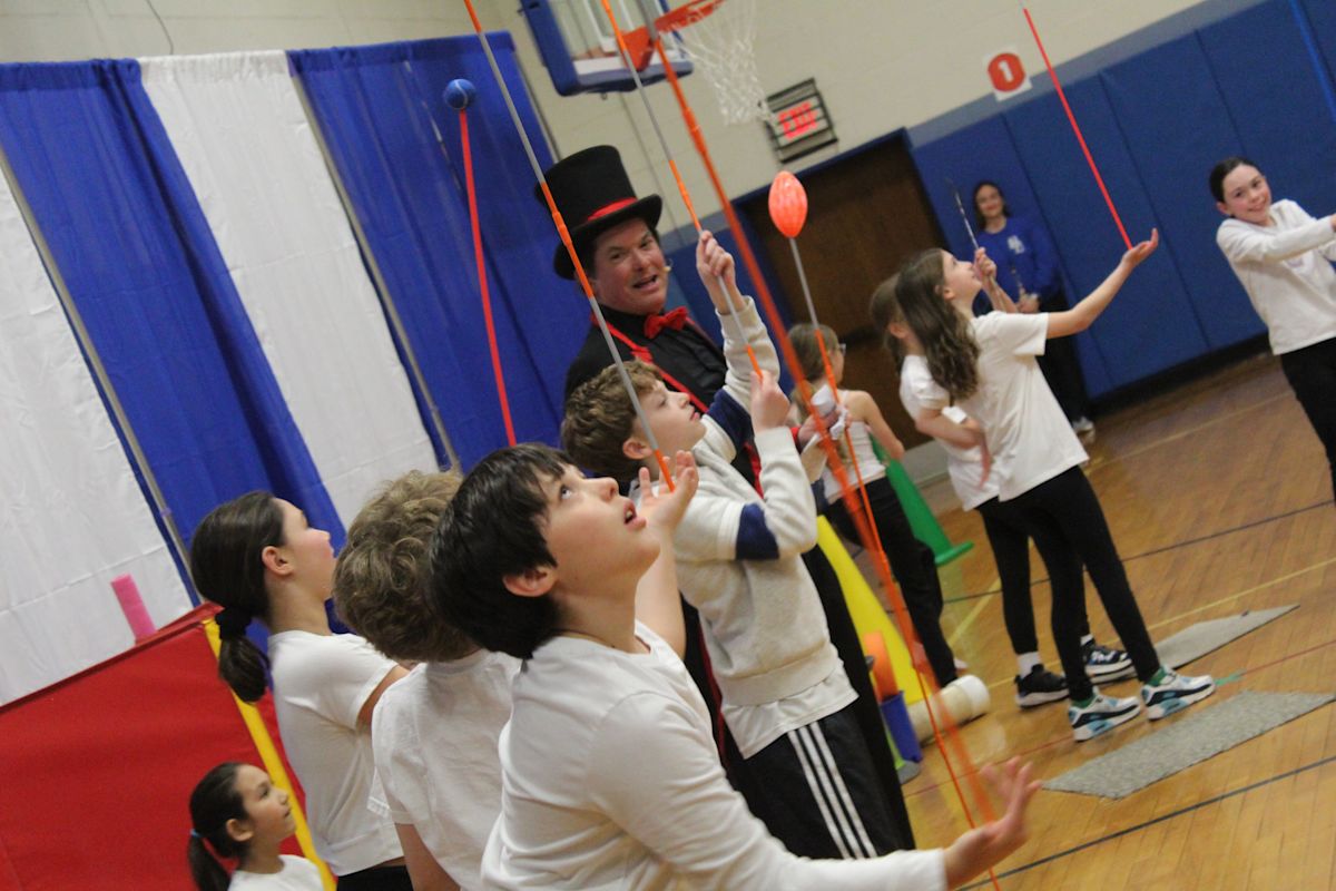 Under the big top, 4th graders show off their circus skills | News Article
