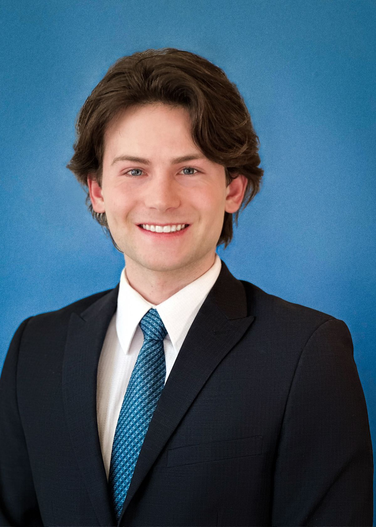Alumni Spotlight: Christopher Selzer | News Details