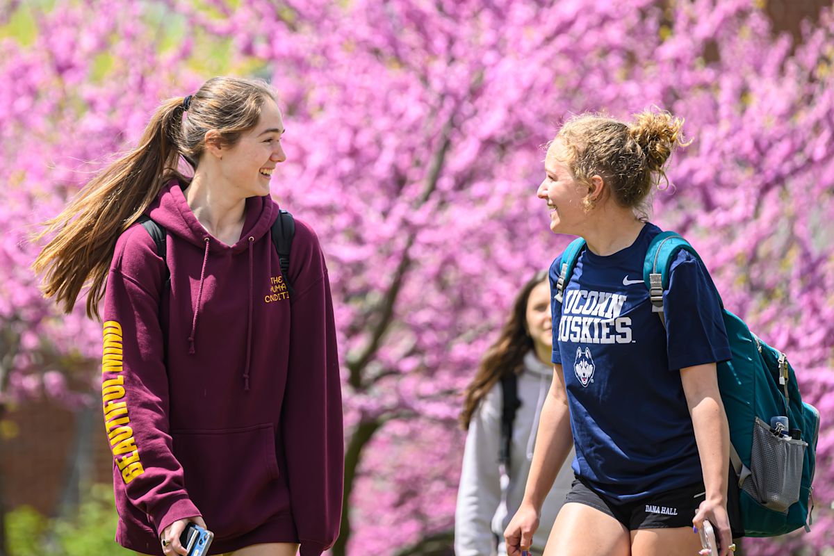 Girls' Health & Wellness: Empowering the Next Generation | Roar Article