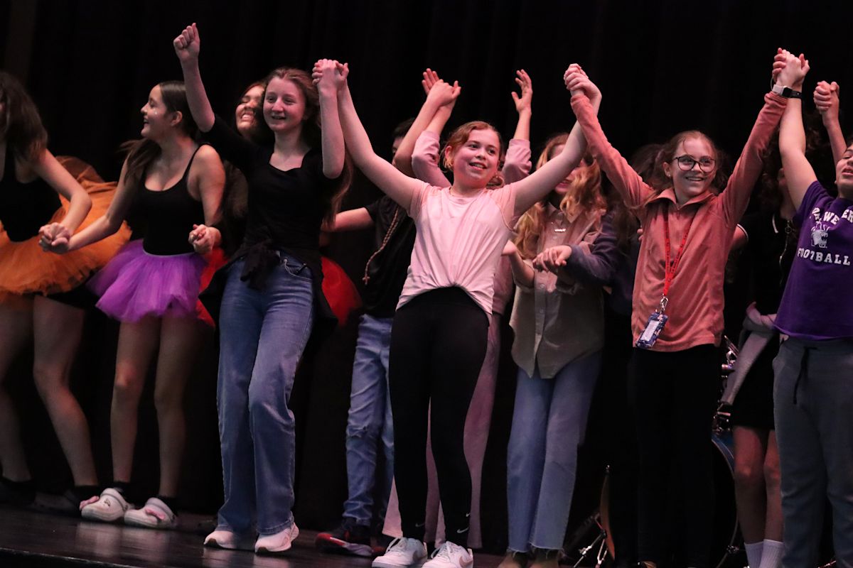 Elm Students Showcase Their Talent | Elm Middle School Details