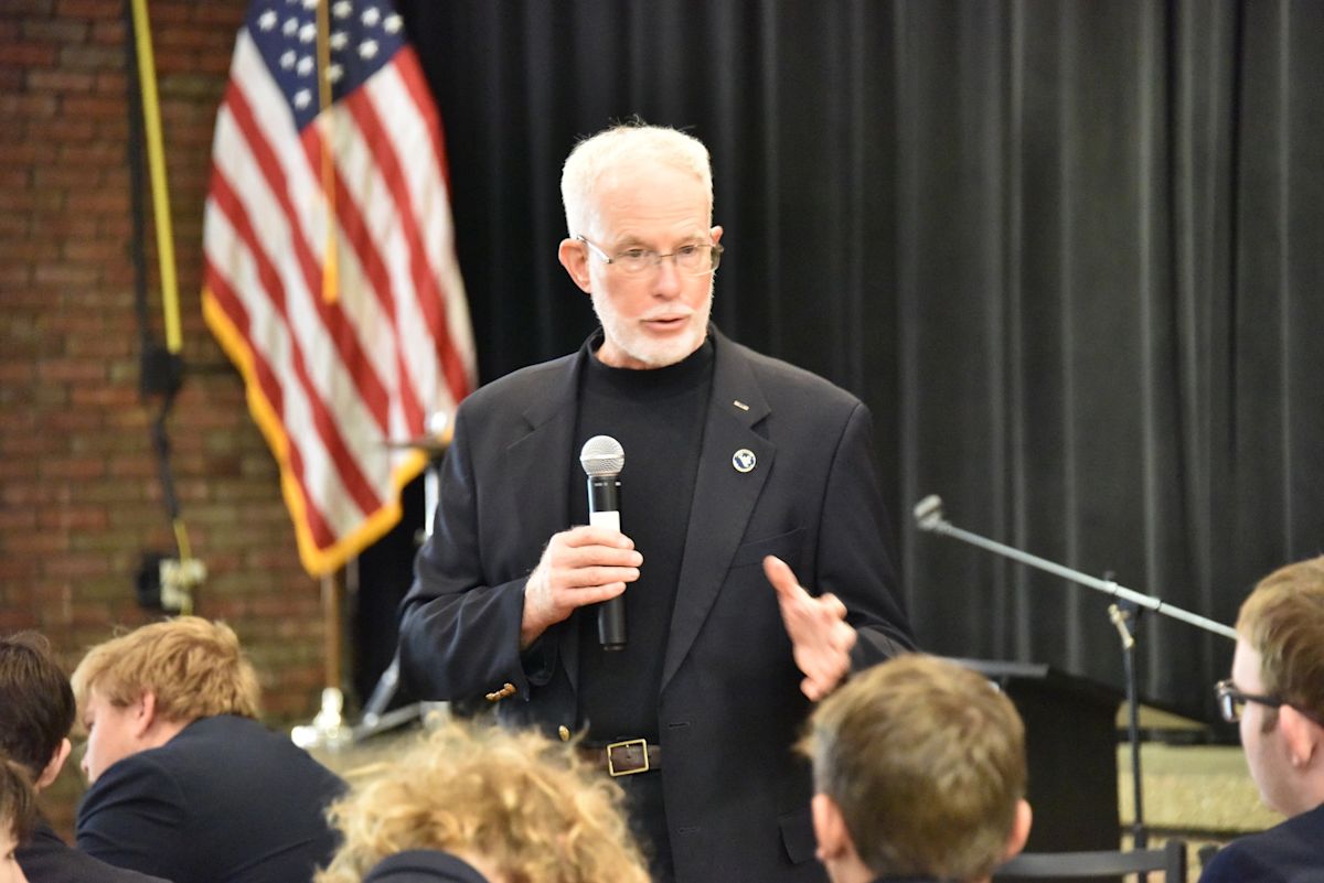 Charles Dusch, Jr, '77, Speaks on The Aviator, Louis Bennett, Jr. | Details