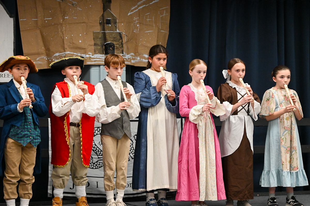 The Class of 2028 Performs a Stellar Colonial Festival! | News Details