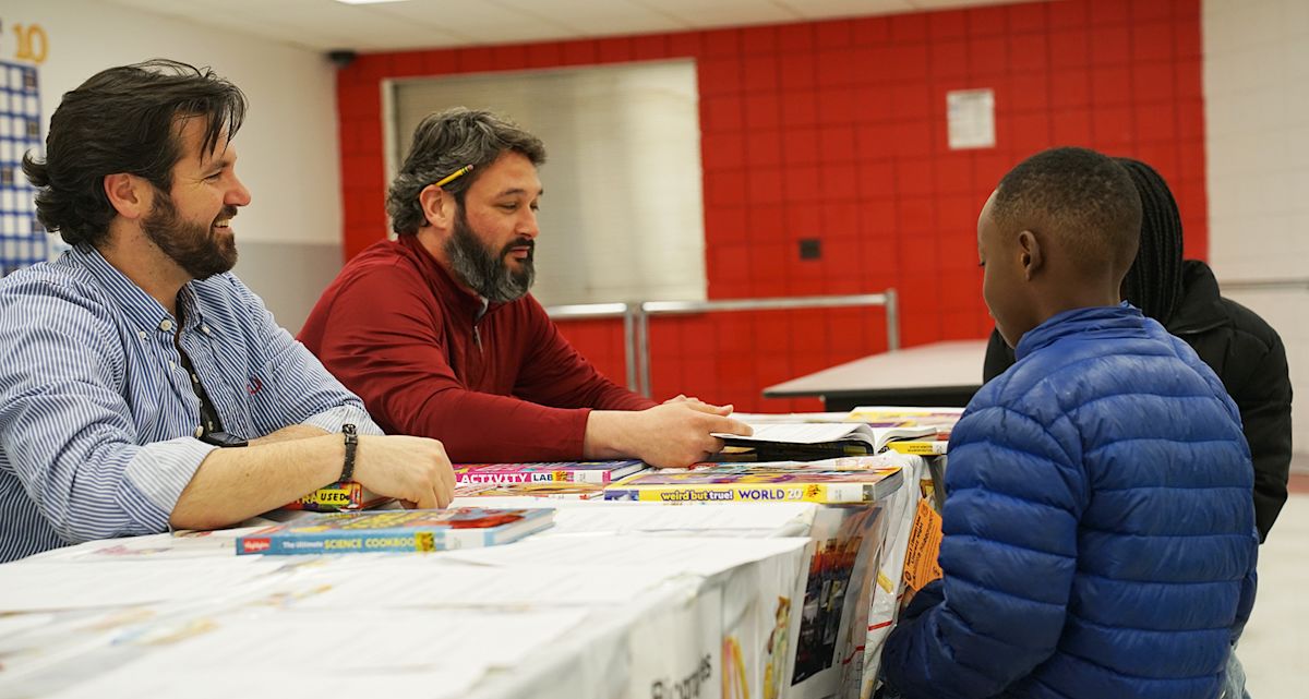 Photo Gallery: Literacy Night | News Details