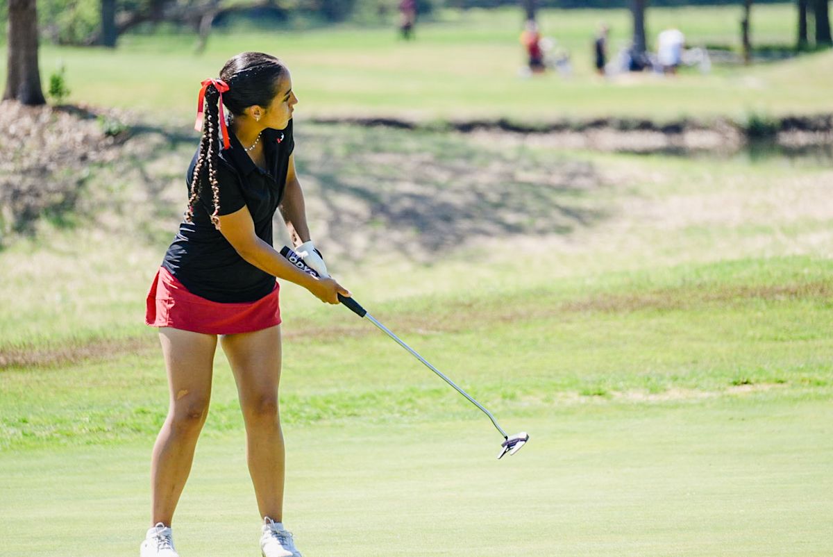 On The Green: Girl's Golf | Athletics News Details