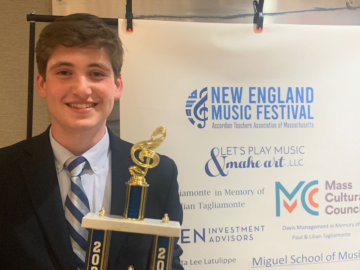 Ryan Cooley '26 places 3rd at piano competition | Post