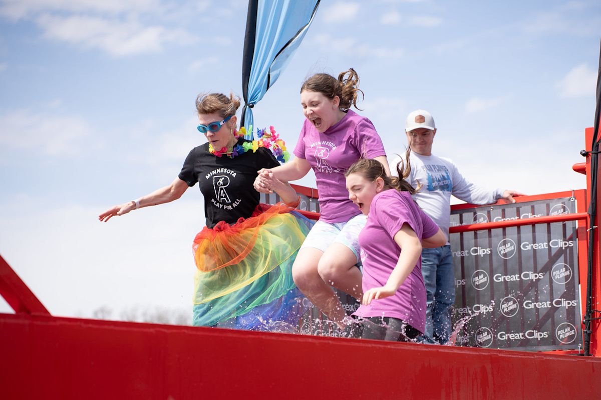 Play for All takes a polar plunge for a good cause | article - Hopkins ...