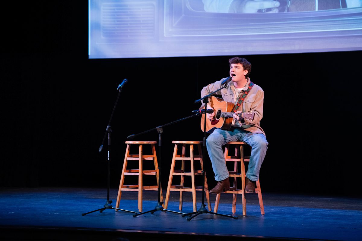 Slater Nalley ’25 Shines on American Idol | News Detail