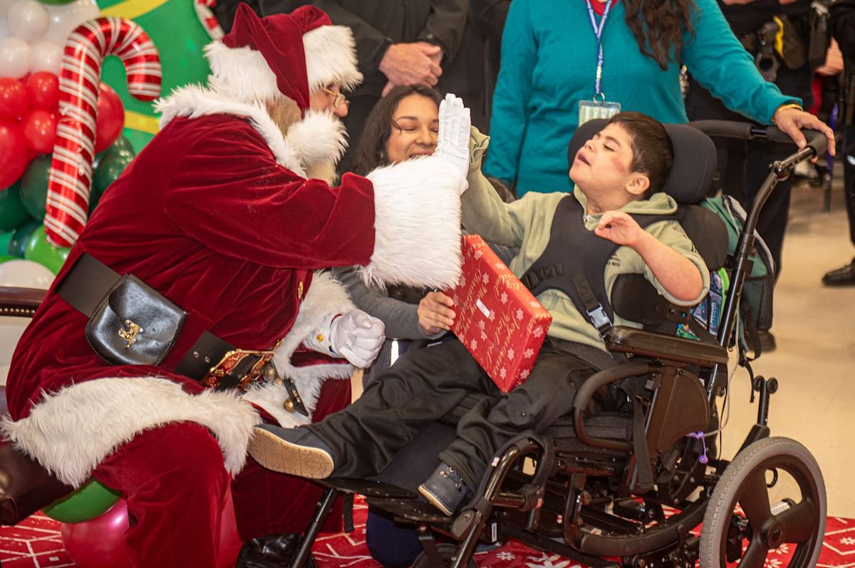 Suffolk PBA Brings Santa Clause and Holiday Cheer to PLC | Post Details PLC