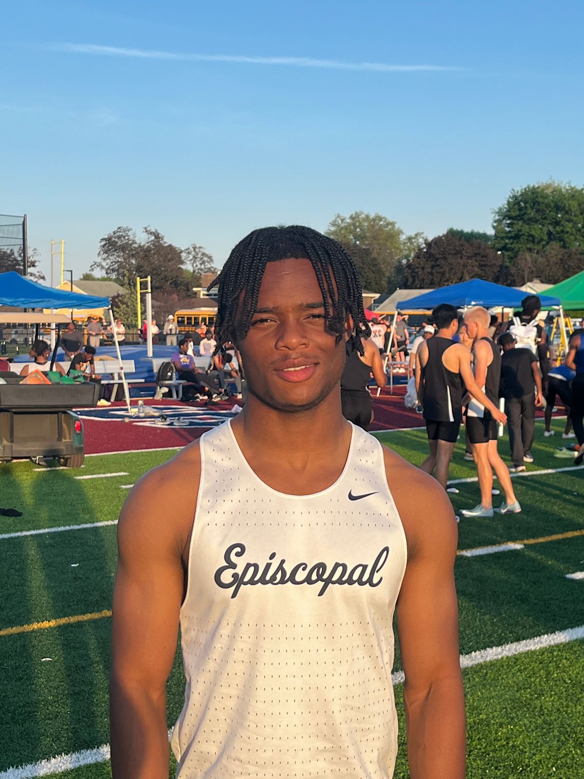 Sprinter Abaas Hunter '26 is Main Line Athlete of the Week | Post Details