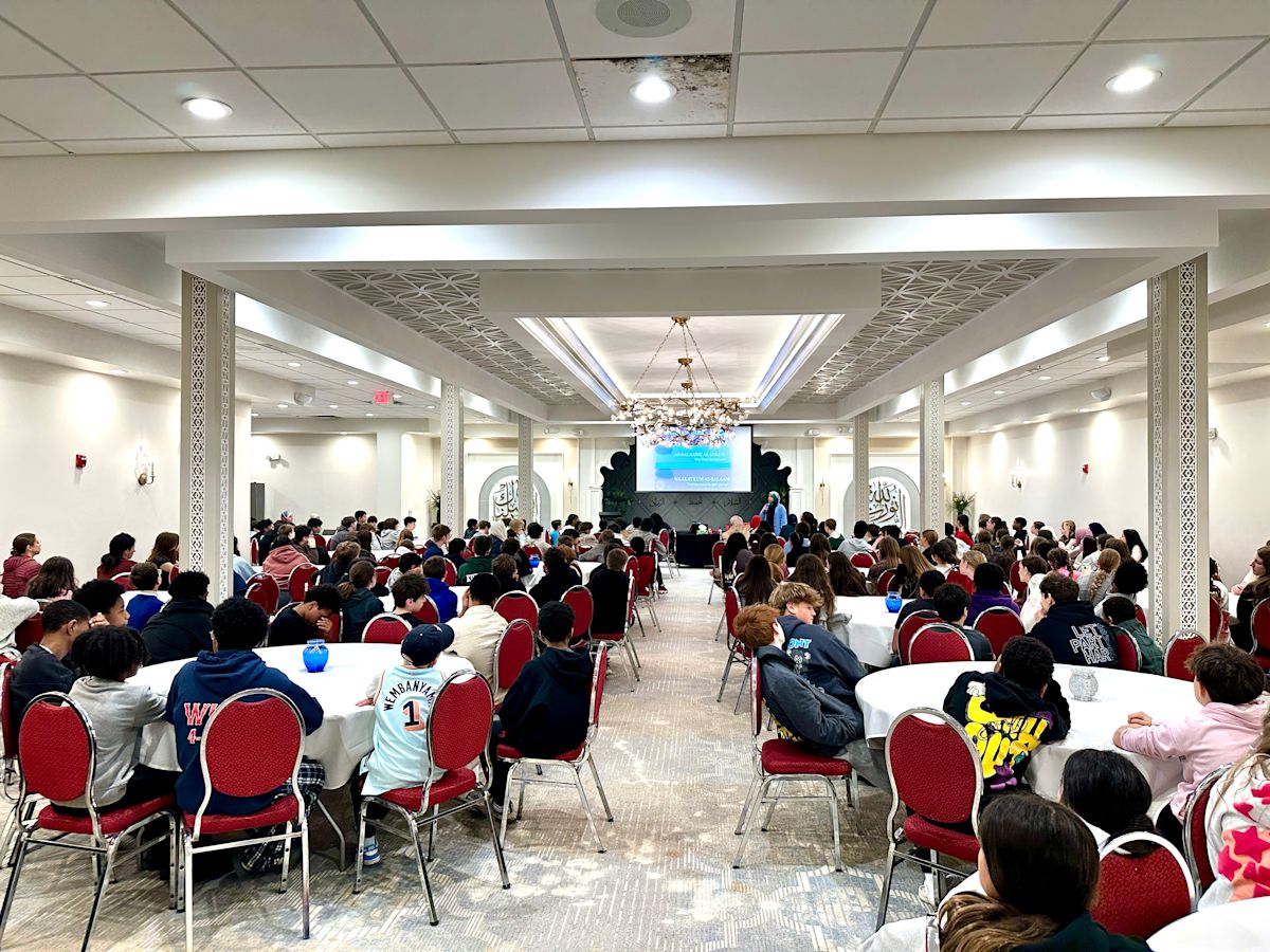 World Religions Field Trips Enlighten Seventh Graders | News Posts page