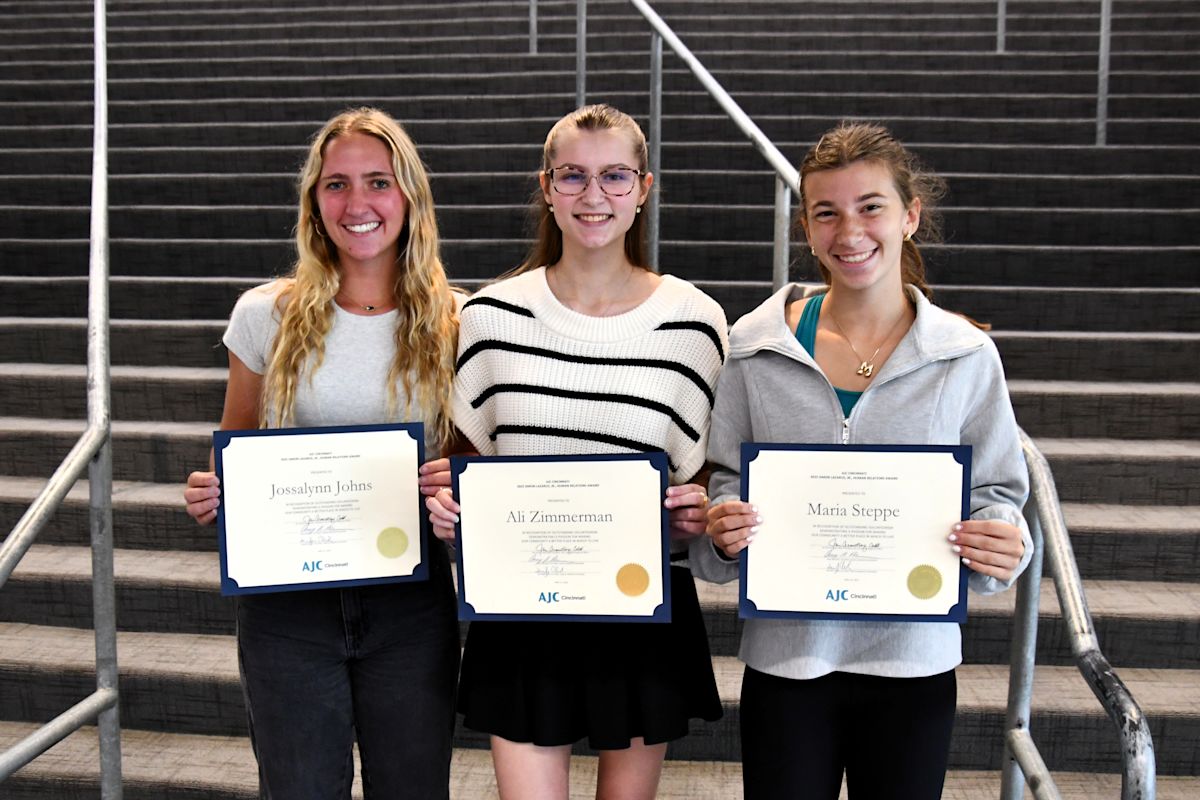 Country Day Students Recognized for Exemplary Service | Post Detail