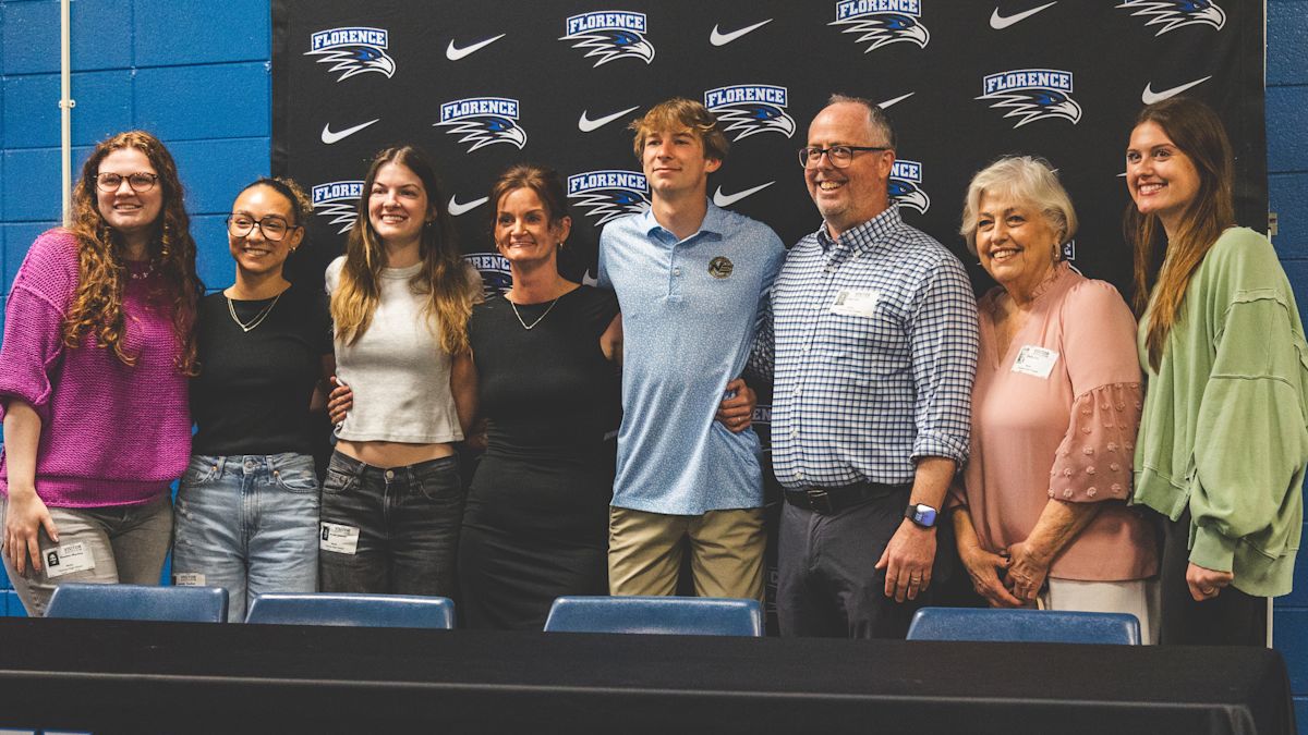 Putting 'Fore' the Future: Florence High's Tate Oakley commits to ...