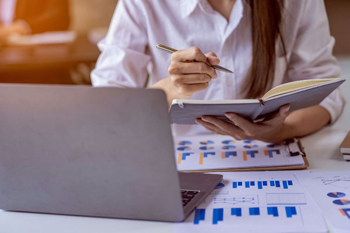 How Much is AI Chat for Schools? What's the ROI? | Finalsite Blog