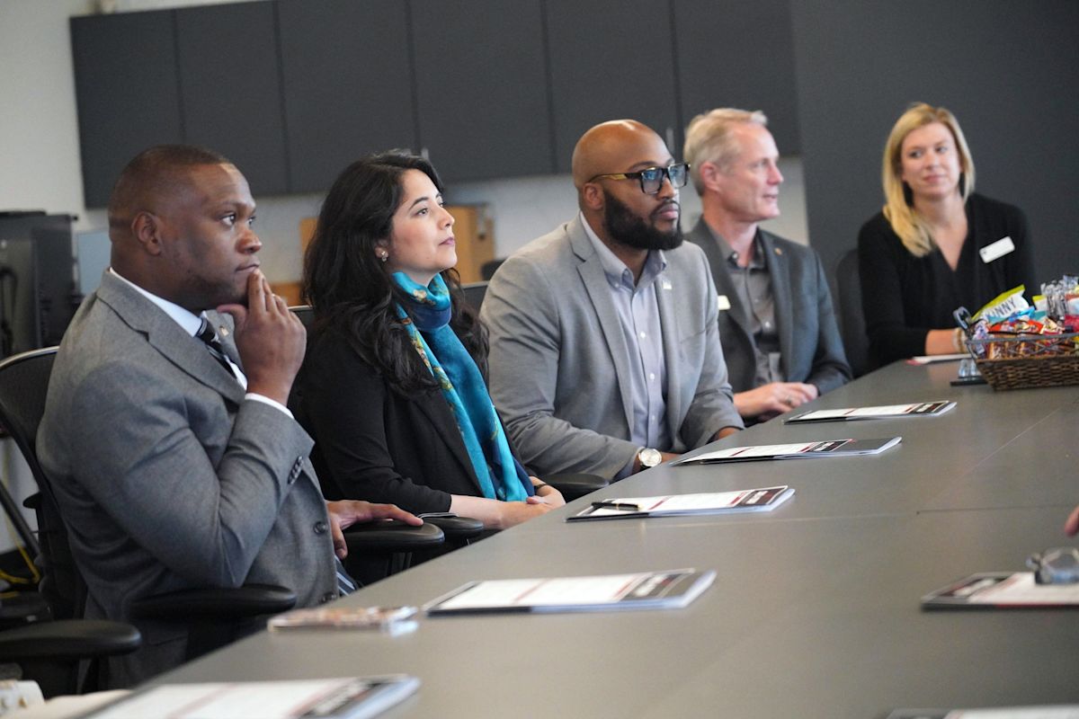 Mayor Nichols Visits With Dr. Federline, Union Leaders | News Details