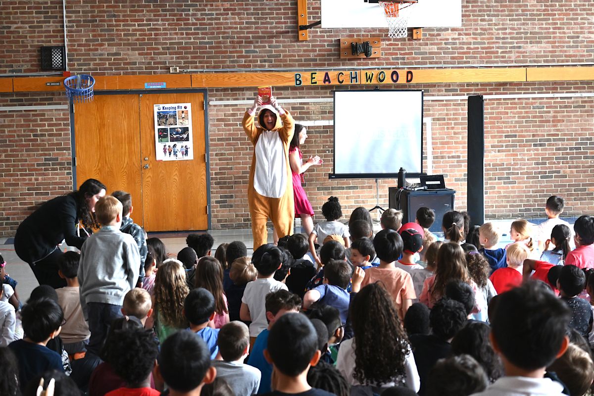 One School, One Book: The World According to Humphrey at Bryden | News ...