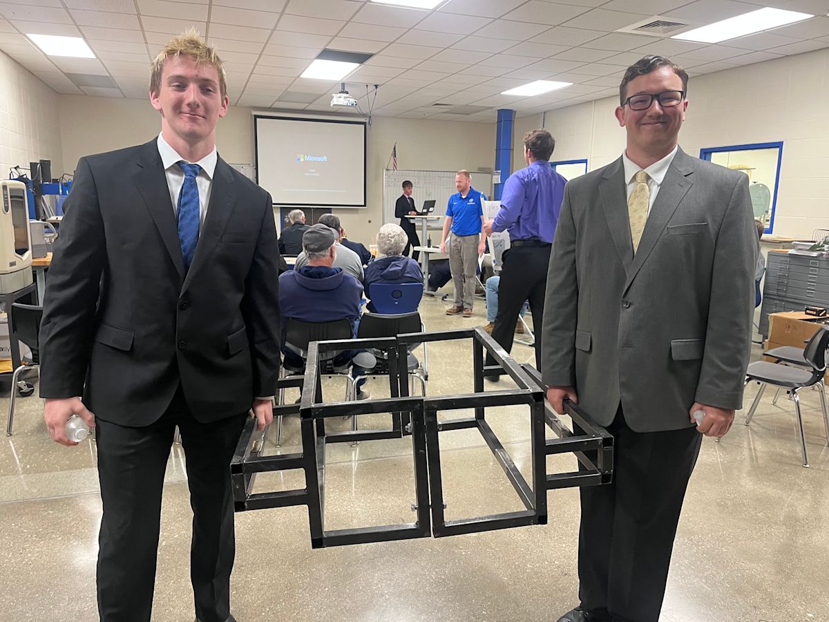 Five seniors present Engineering projects | Posts Details/Default Board ...