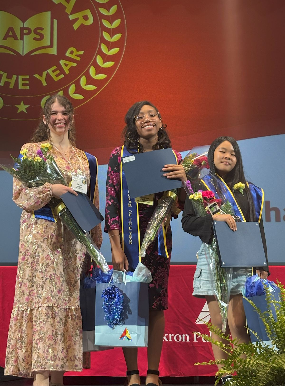 APS Celebrates Scholars of the Year | News Detail