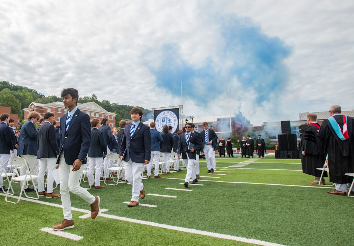 Commencement Focus on Brotherhood and Service to Others | News Details