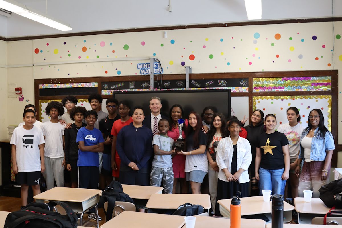 Mount Vernon Leadership Academy students receive CTE Stock Market ...