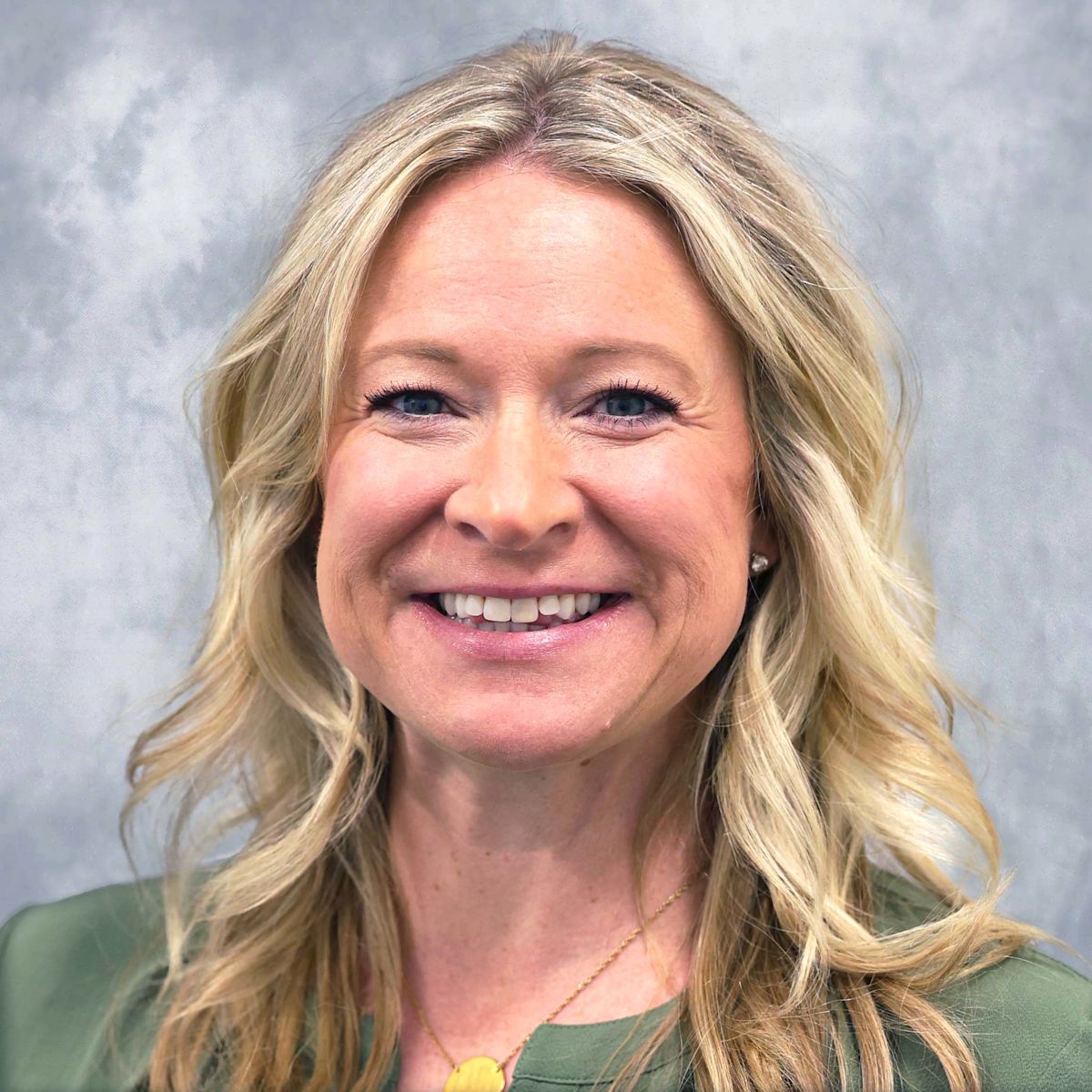 Lindsay Wurster Named Associate Principal at Wisconsin Hills Middle ...