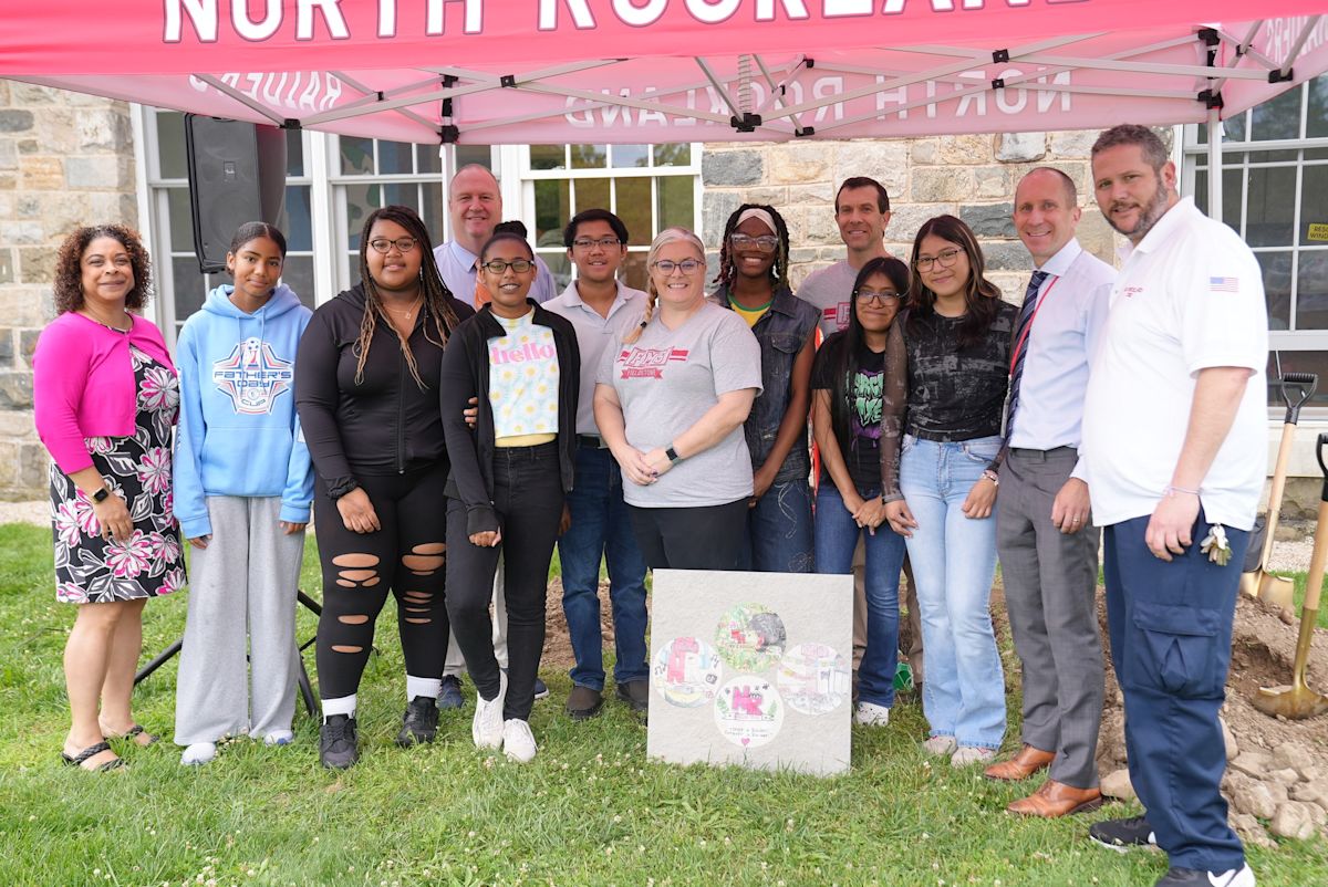 Fieldstone Middle School's 20th Anniversary Time Capsule | Article