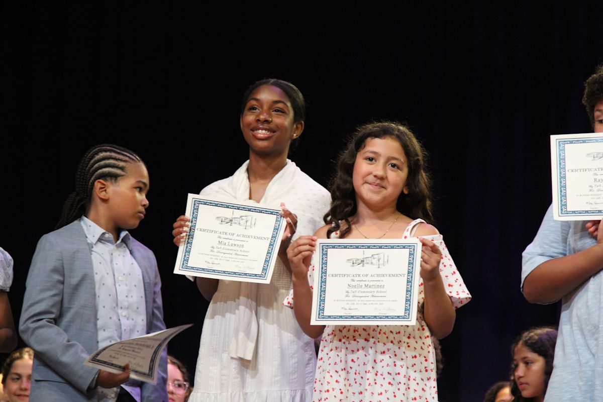 Taft Elementary School fifth graders honored in moving up ceremony ...