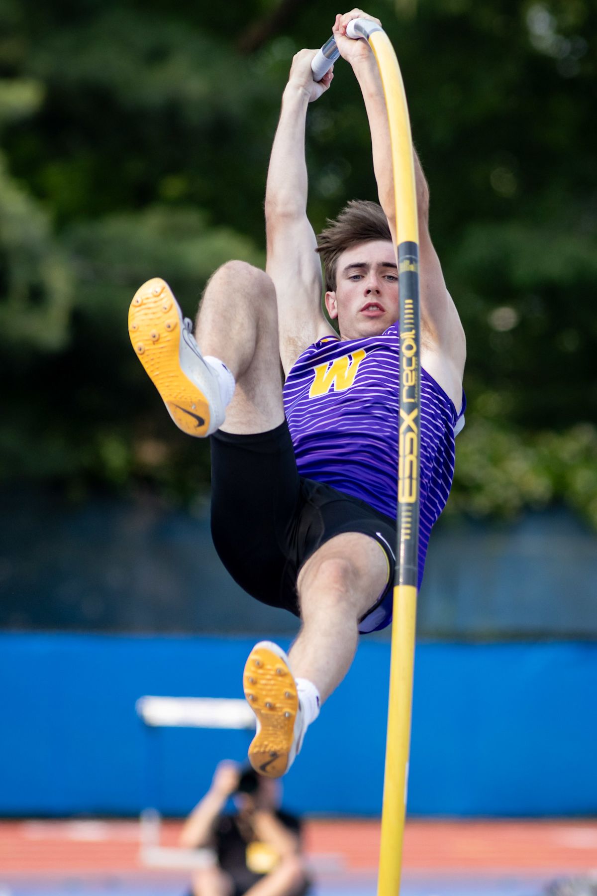 Luke Beattie finishes second in the nation in pole vault | Post Details ...