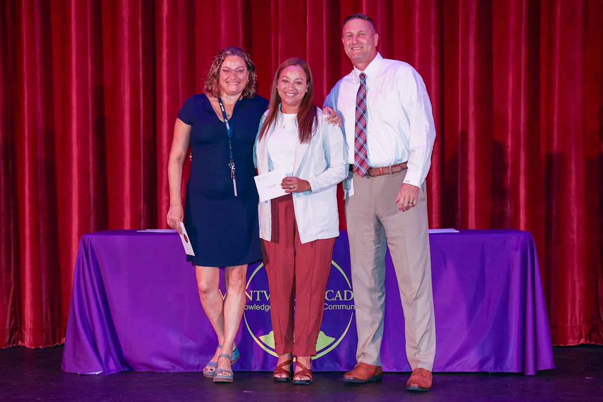 MVA Honors Long-Serving Faculty and Staff | News Detail