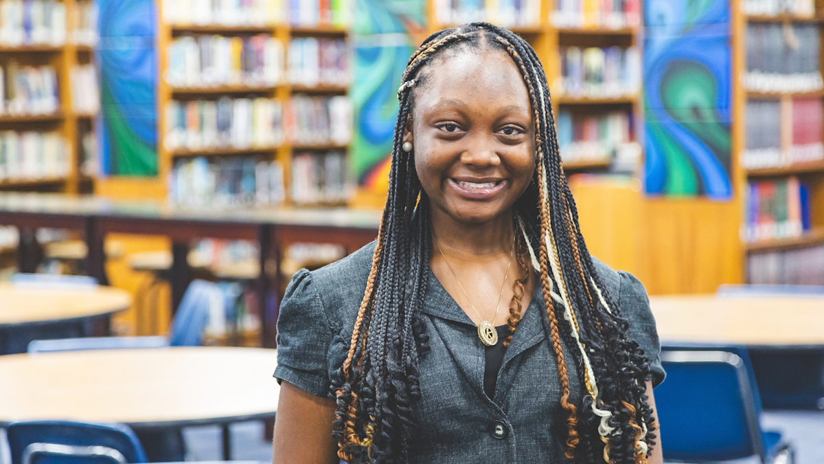 FHS junior Kambre Casey named first Miss Juneteenth Alabama, to compete ...