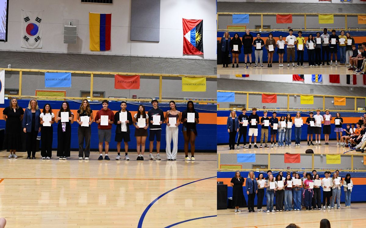 High School Students Receive Global Seal of Biliteracy | News Detail Page