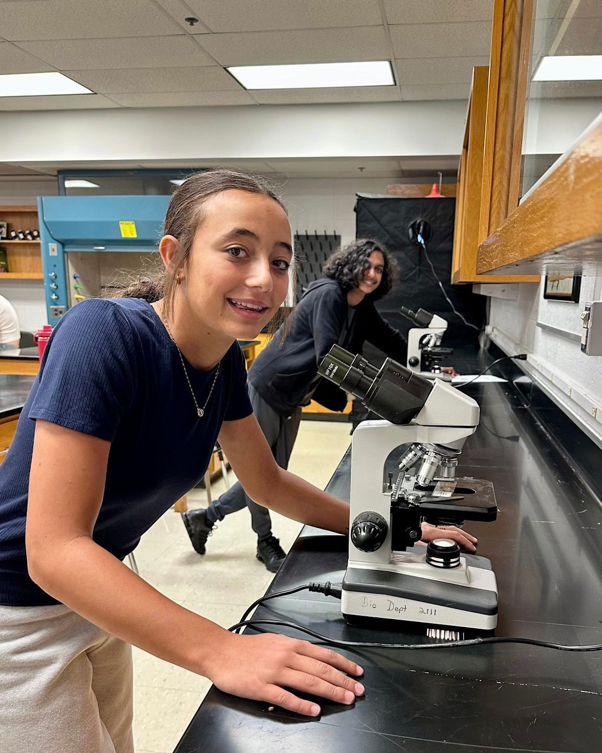 Freshmen Brush Up On Observation Skills In Biology | Campus Life Details