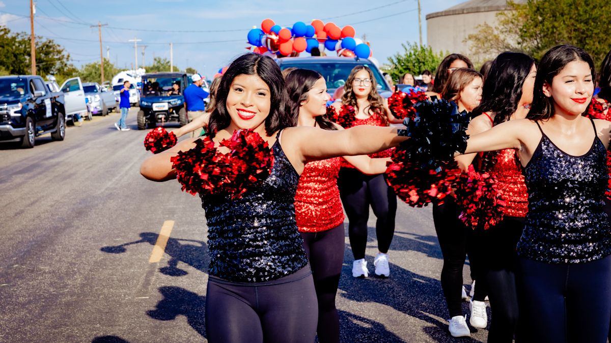 Lake View High School Celebrates Homecoming with Adventure-Themed ...