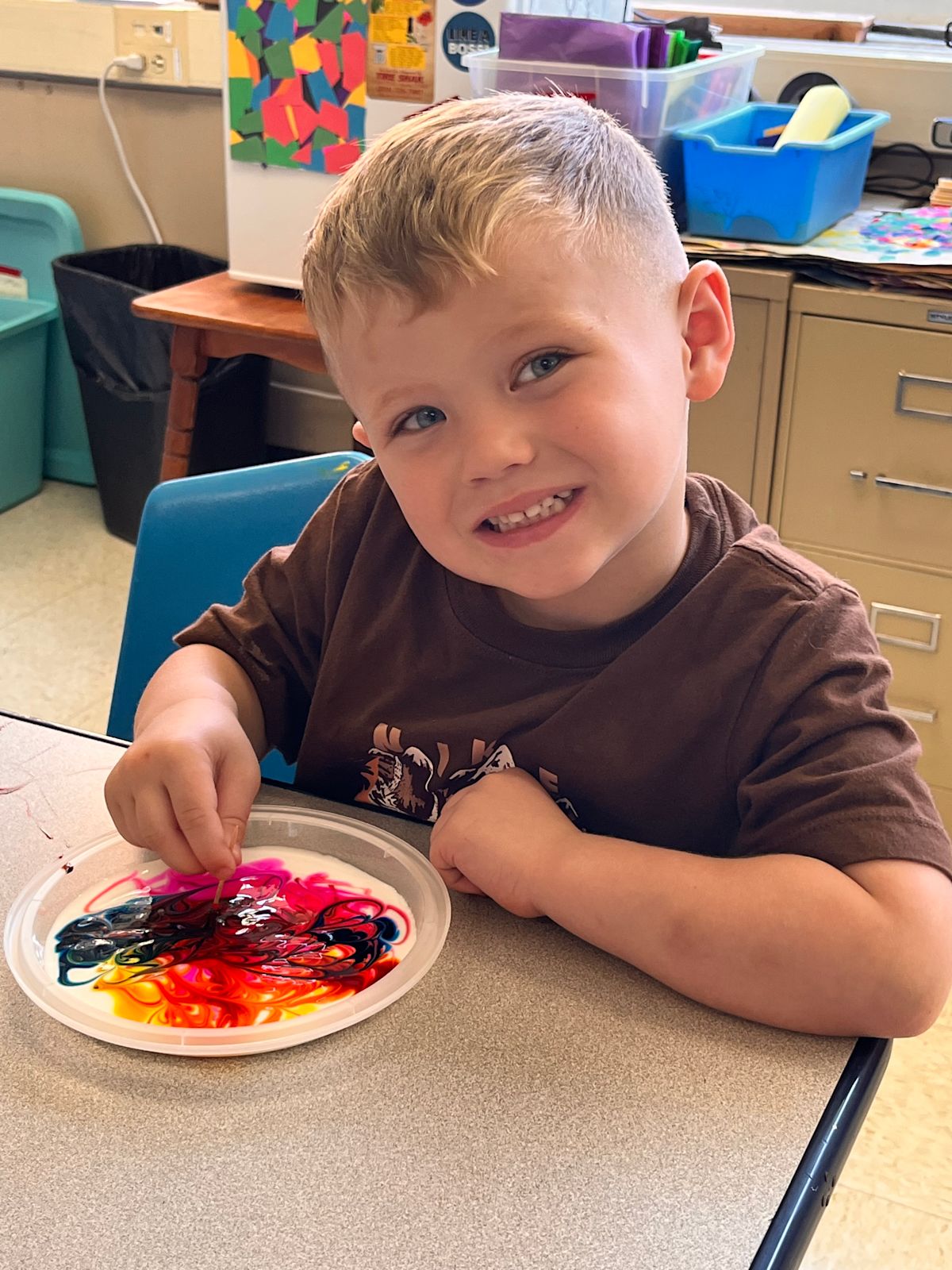 MES PreK 4 Class Explores Colors With Sun Catcher Activity | News Posts