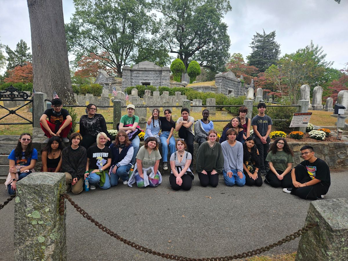 The Cast & Crew of FDR's Fall Drama, The Legend of Sleepy Hollow Visit ...