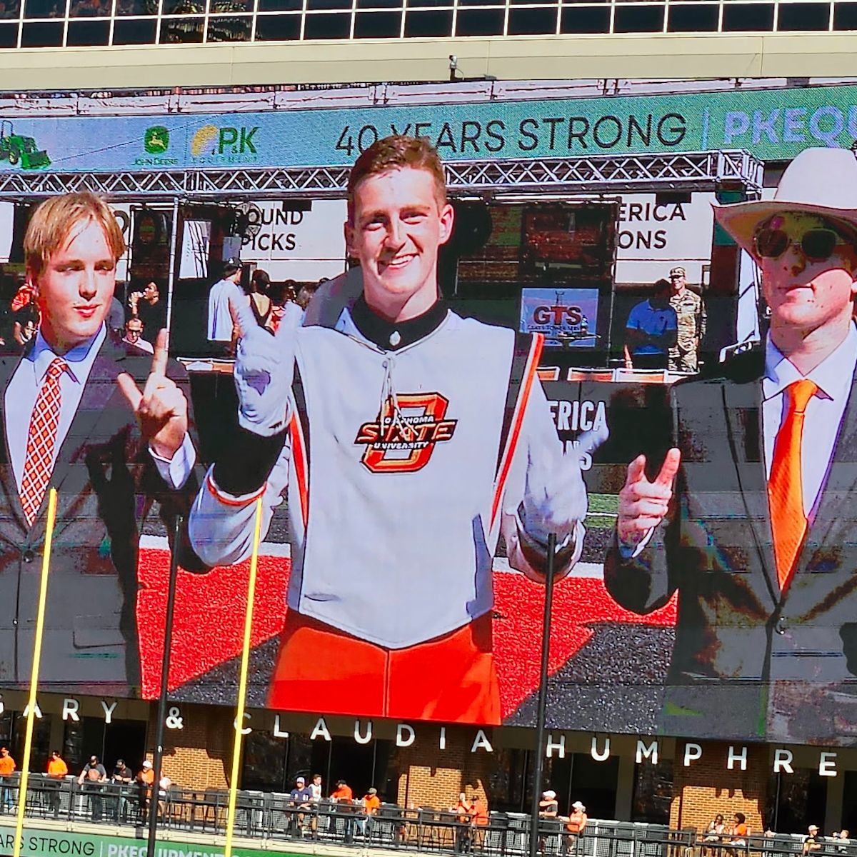 Joe Black Honored as an OSU Top Freshman | News Details