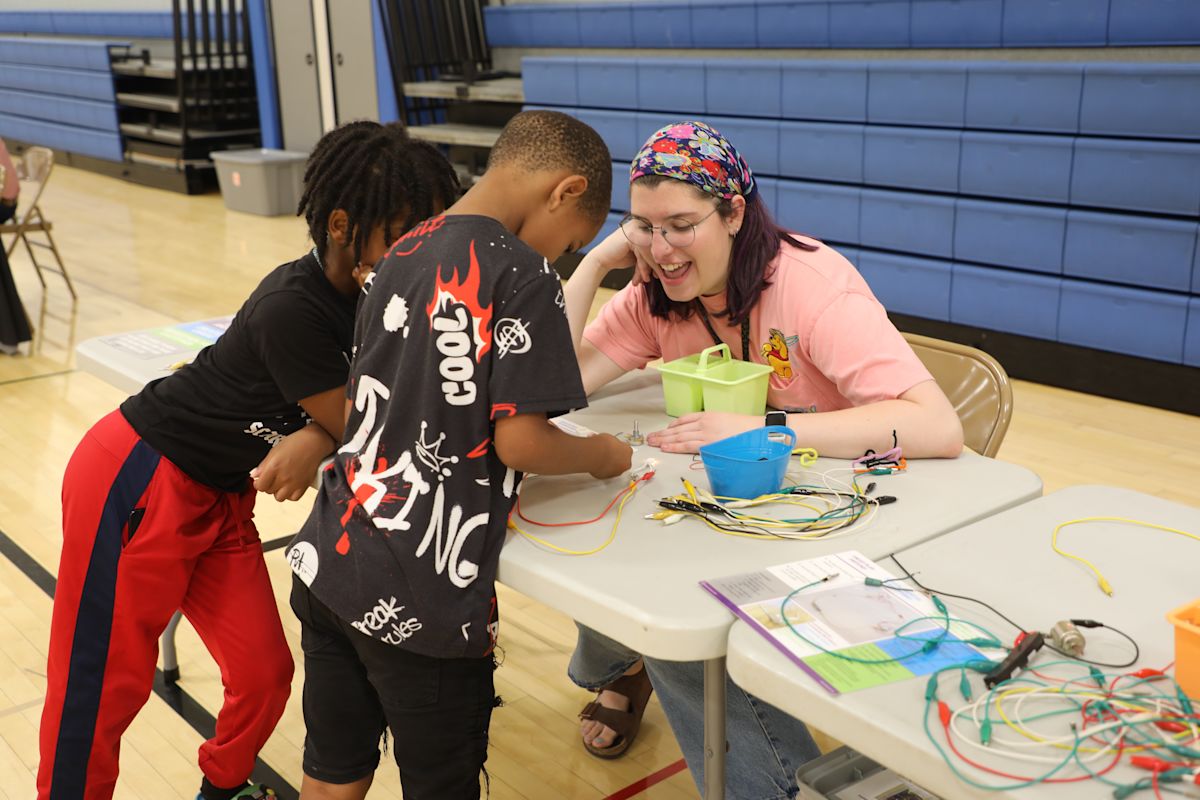 Zanewood Community STEAM School hosts Engineering Night | article - ISD ...