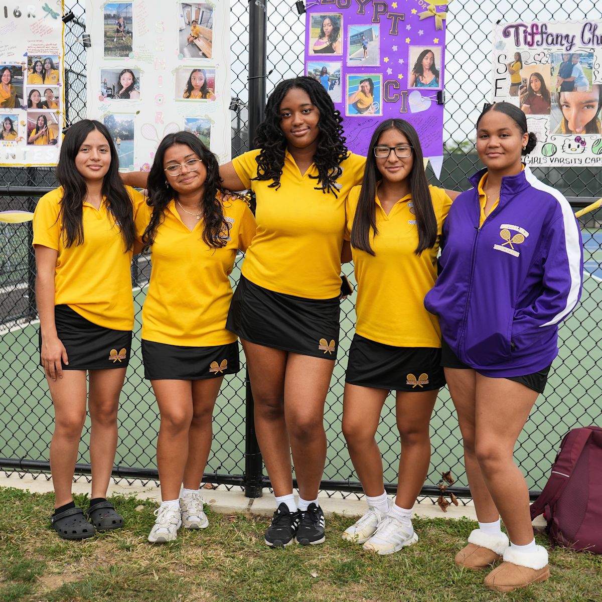 Girls Tennis Celebrates Senior Night | Athletics Defaut Post