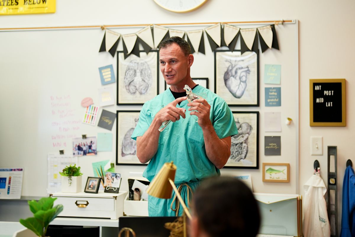 Orthopedic Surgeon Dr. Edward Humbert Visits Anatomy Class | Posts ...