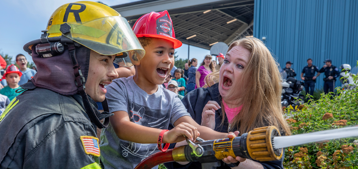 Removing barriers and making connections: First responders and students ...