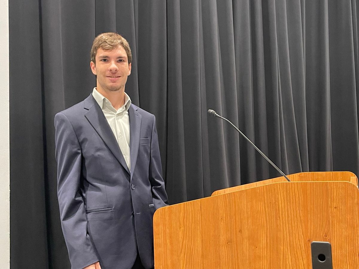 Seniors Share Stories, Reflections, Lessons in Speeches | News Posts