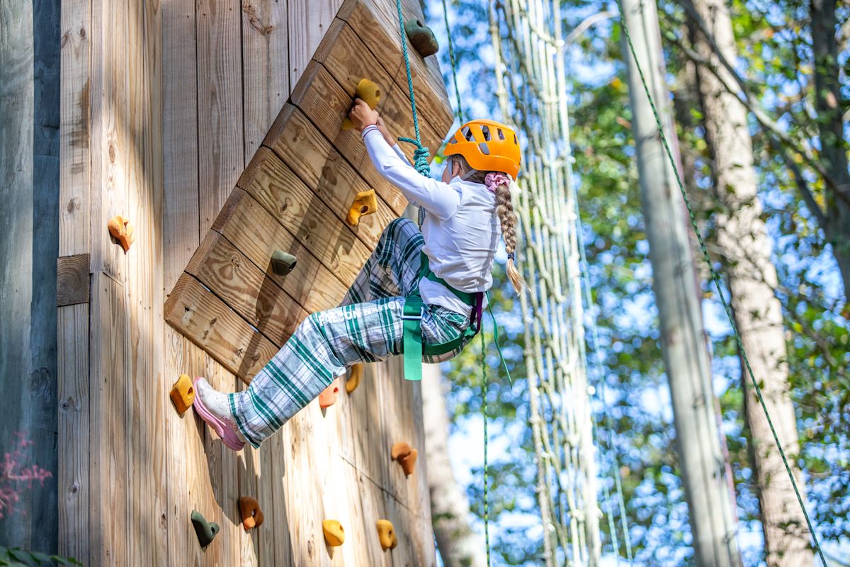 Grade 5 Students Take on Their First Ropes Day at Far Hills | News